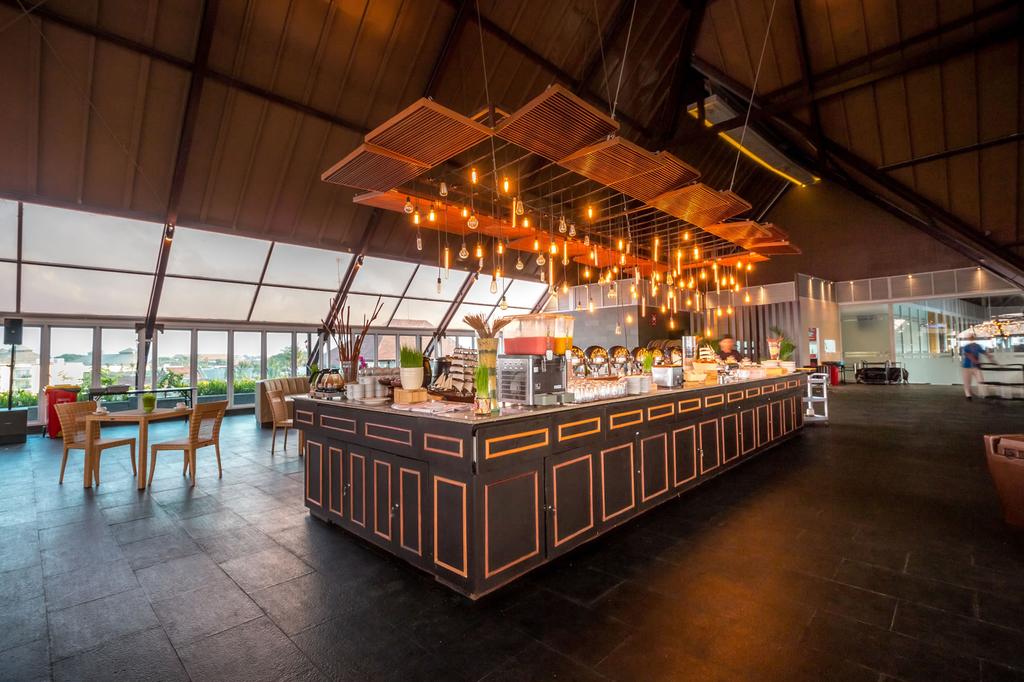 Kutabex Beach Front Hotel in Kuta | 2023 Updated prices, deals - Klook ...