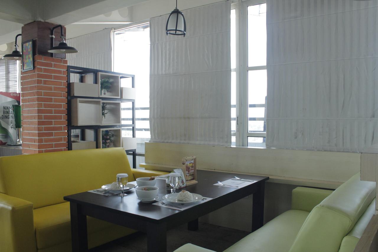 Transera Hotel Pontianak Pontianak - 2022 hotel deals - Klook United States