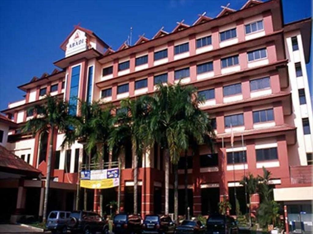 Abadi Hotel Convention Center in Jambi | 2023 Updated prices, deals ...