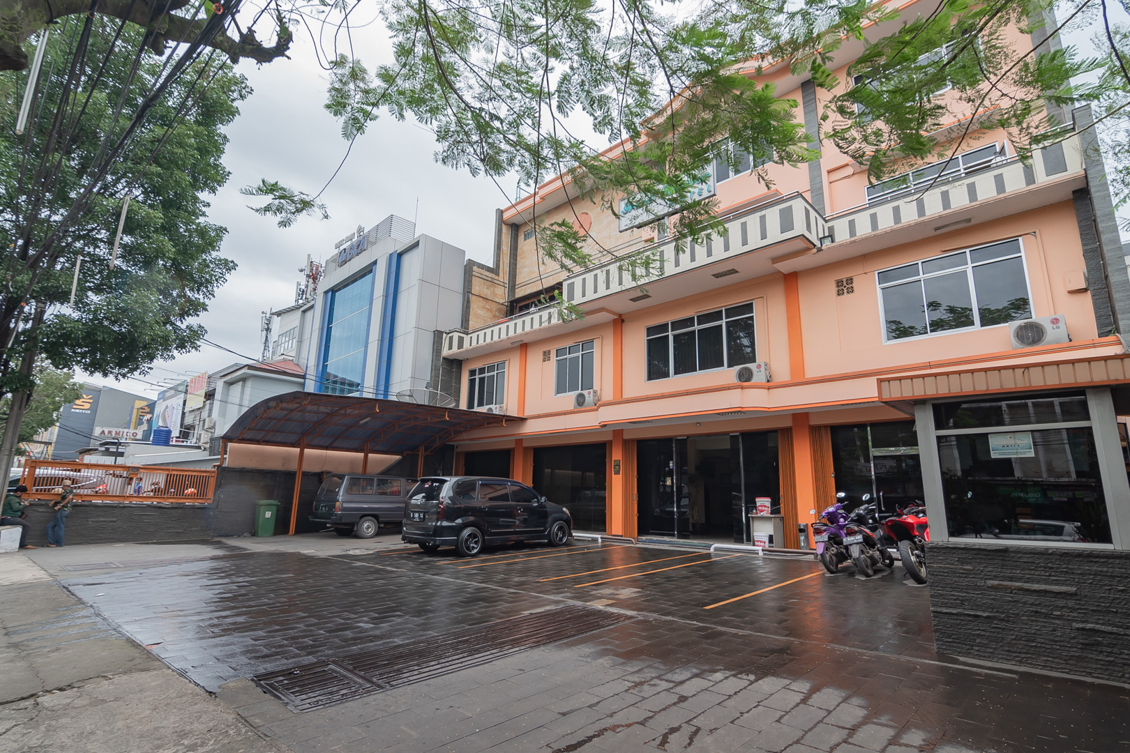 Grand Kembar Hotel in Bandung | 2023 Updated prices, deals - Klook ...